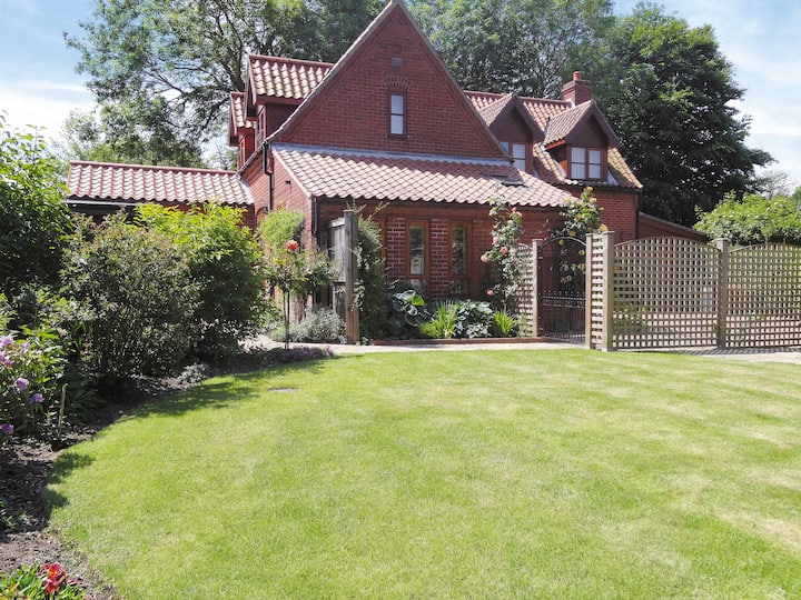 The Garden Apartment - 28342 - Horning