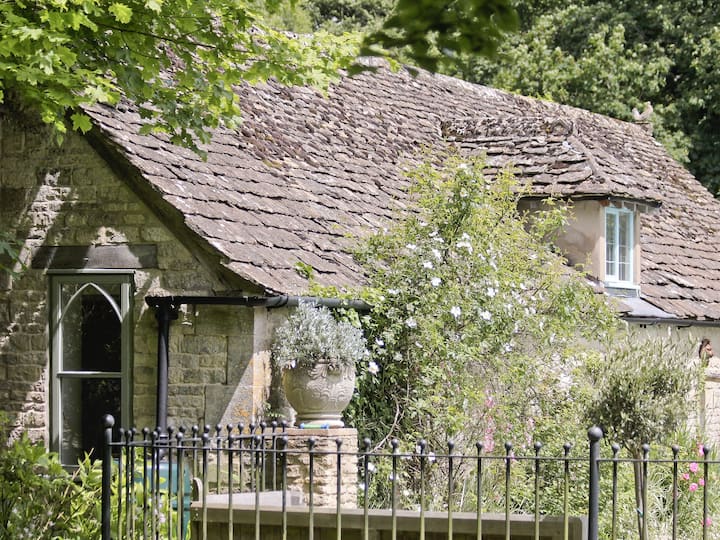 The Downs Barn Lodge - Cotswolds