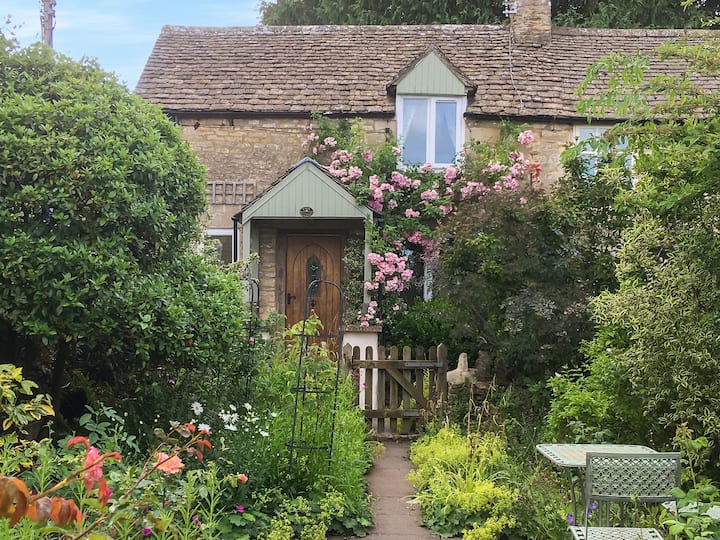 Folly Cottage - Tetbury