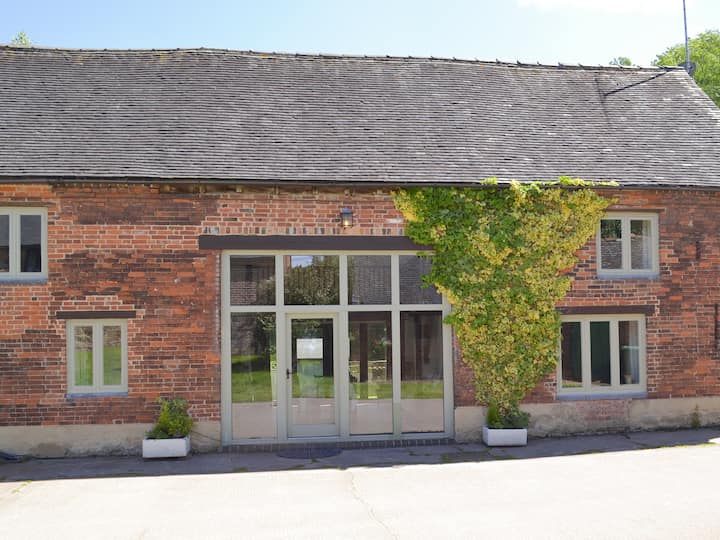 The Threshing Barn- 25347 - Derbyshire