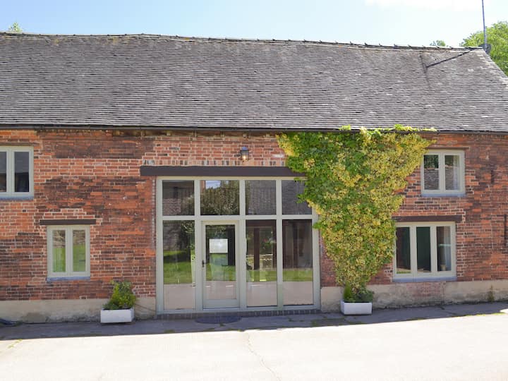 The Threshing Barn- 25347 - Derby
