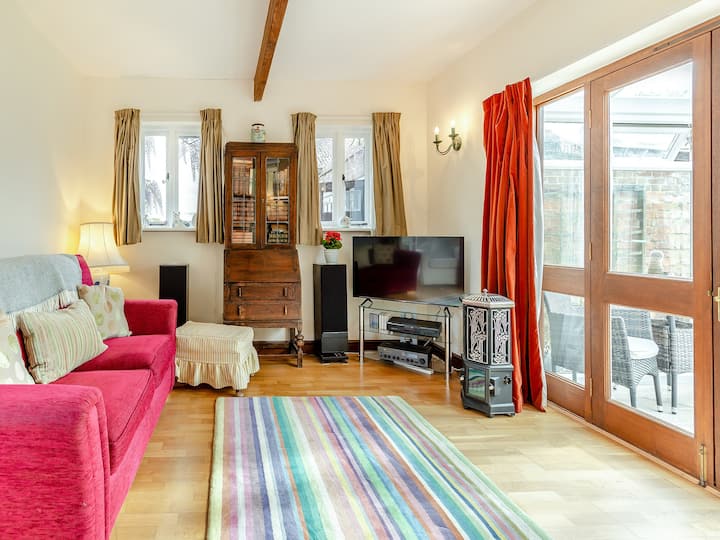 1 Bedroom Accommodation In Aldington, Ashford - Dymchurch