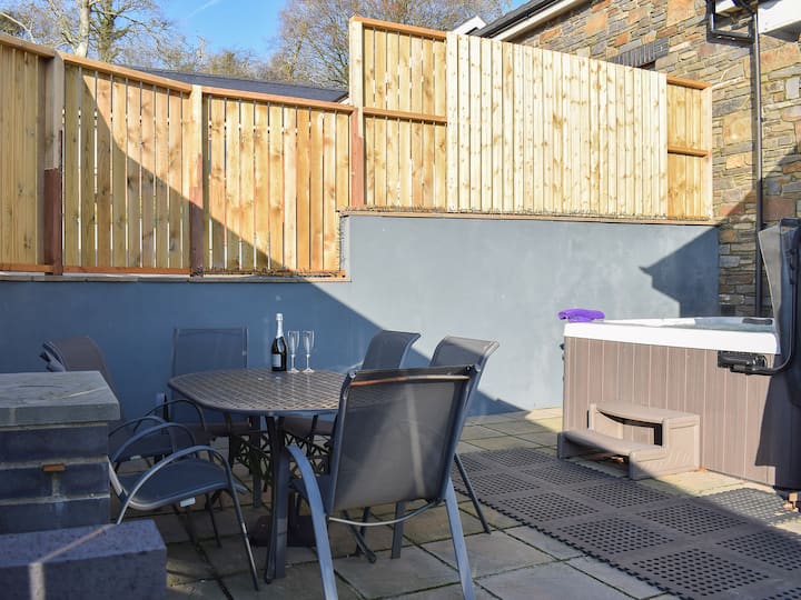 Stabl-oh4 - Aberaeron