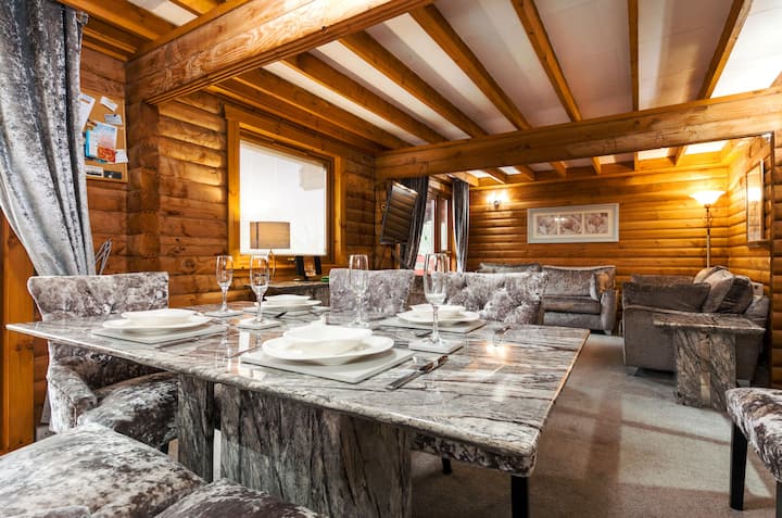 Squirrel's Lodge Barend: Free Swimming Pool & Golf - Kippford