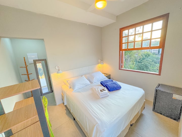 4a · Quarto, Sala E Banheiro Exclusivo! Perto De Tudo - Amparo