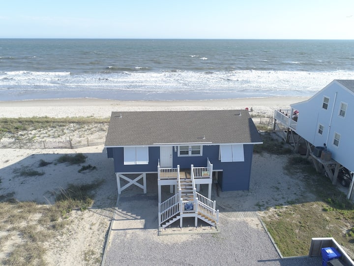 1 Blue Oasis: 4br Retreat - Oak Island, NC