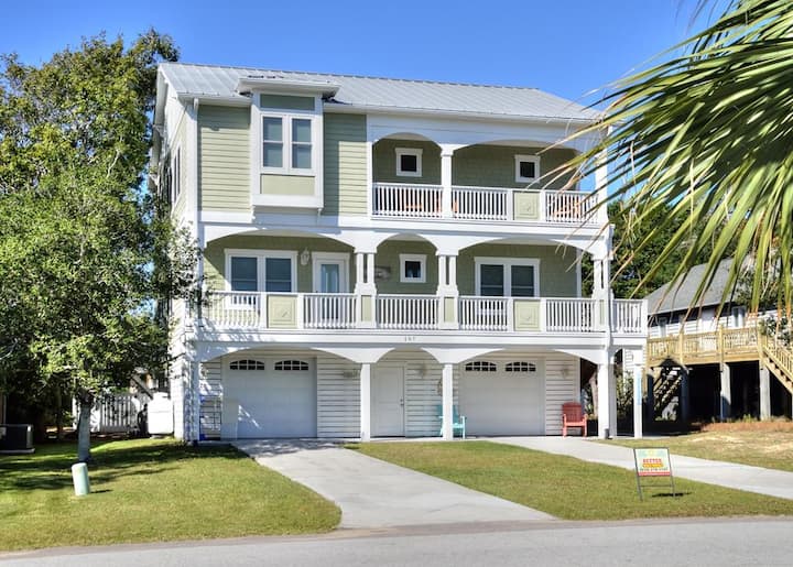 Private Pool, Sleeps 12, Elevator, 107 Se 55th St - Oak Island, NC