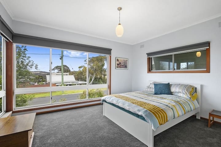 Coastal Comfort 3 Bedroom - Torquay