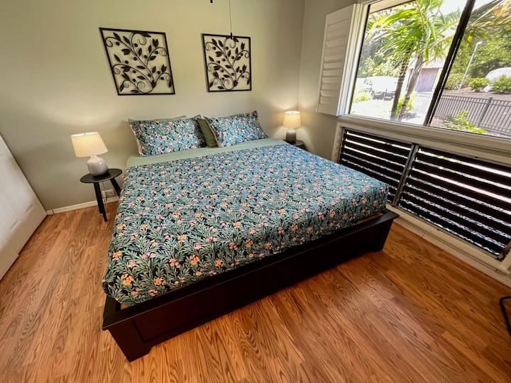 #49 1 Bedroom/1 Bathroom Condo With Balcony - Punaluʻu Beach, HI