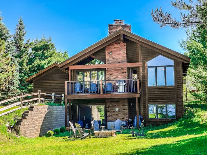 Great Lakeside Home For Outdoor Fun By Devil Track Lake Near Grand Marais, Mn. - Grand Marais, MN