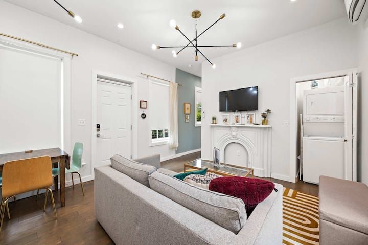 Free Downtown Parking, Walk To Stadiums And Shoppi - Covington, KY