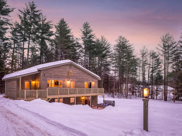 Coombs Chalet - Cozy Home In The Trees - Newry, ME