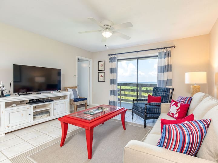 Lighthouse Point 13c | Top Floor, Great Views! - Tybee Island, GA