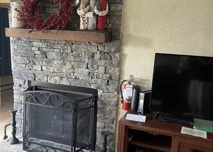 Skyleaf E_17 - Sugar Mountain, NC