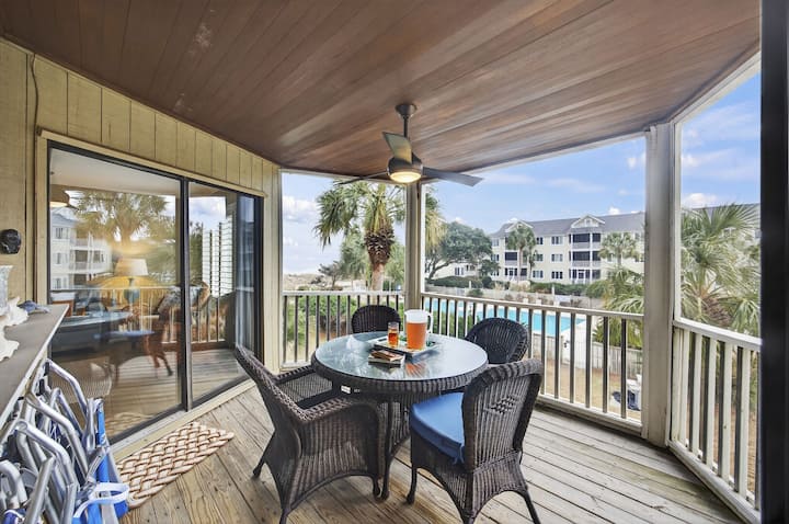 Beautiful Modern Villa With Ocean Views! Screened Porch, Pool Access! - Sullivan's Island, SC