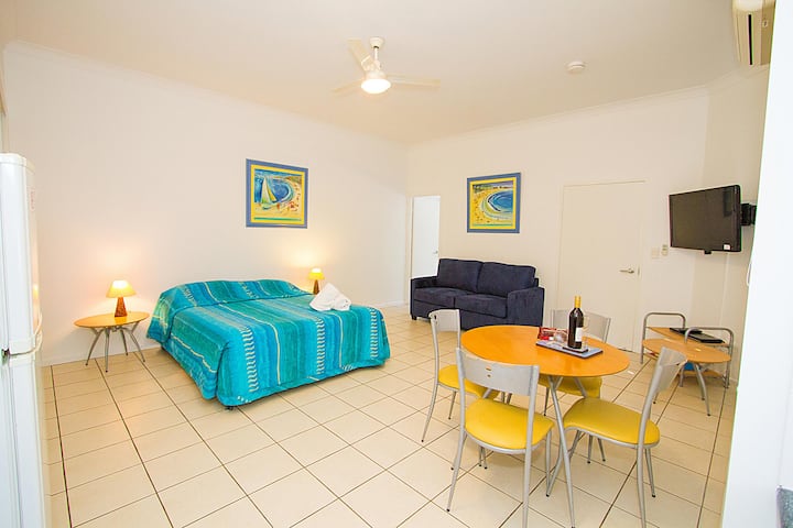 Breakaway: Central, Beachside Studio W/shared Pool - Agnes Water