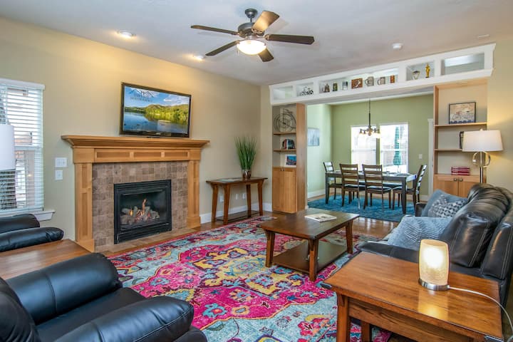 Sugarhouse Gem! Hot Tub * Pets Ok * Fenced Yard - Salt Lake City, UT