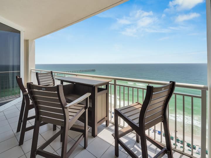 Daze Off 2 Bedroom, 2 Bath Condo Right On The Beac - Navarre Beach, FL