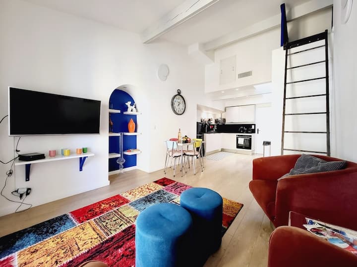 "Aux Portes Du Vieux-nice" Loft- Ac 2ch Idéal 4prs - ibis Nice Aéroport Promenade des Anglais