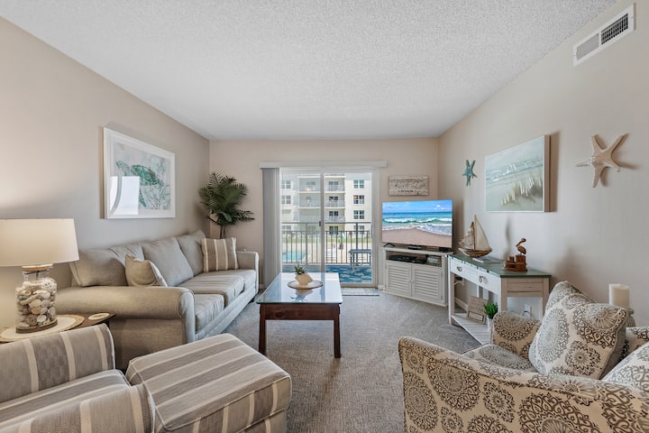 Ocean View Condo Close To Pools And Beach - Edgewater, FL