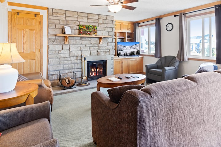 Ml246 Spacious Condo Mtn And Lake Views Fireplace - Snowshoe, WV