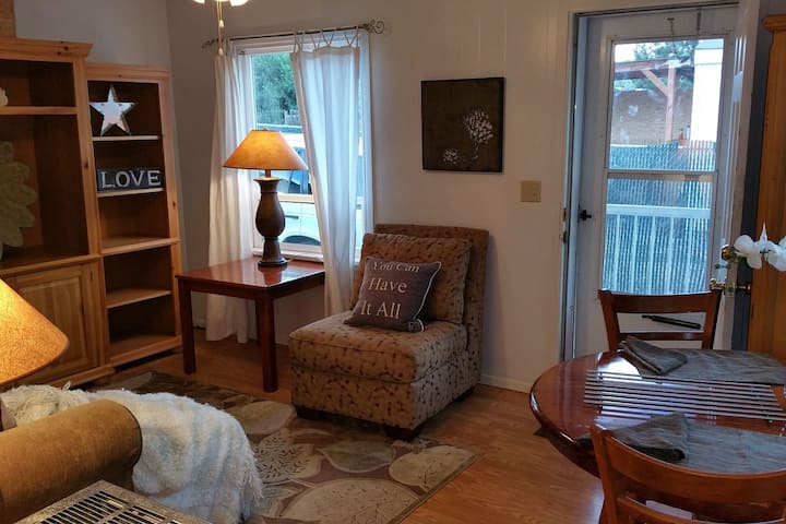 30+day⭐super Cute Smarthouse Keurig Granite Hdtv Wifi W/d By Lake Golf Hospital - Klamath Falls, OR