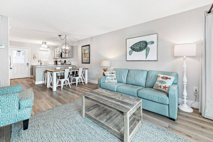 Harbor House 23,heated Pool, Free Parking For 2 - Gulf Shores, AL