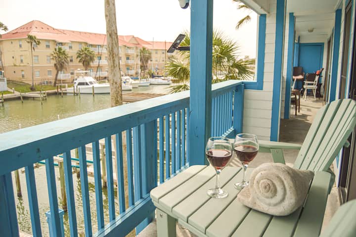 Waterfront Stay | Pool, Hot Tub & Boat Slip - Corpus Christi, TX