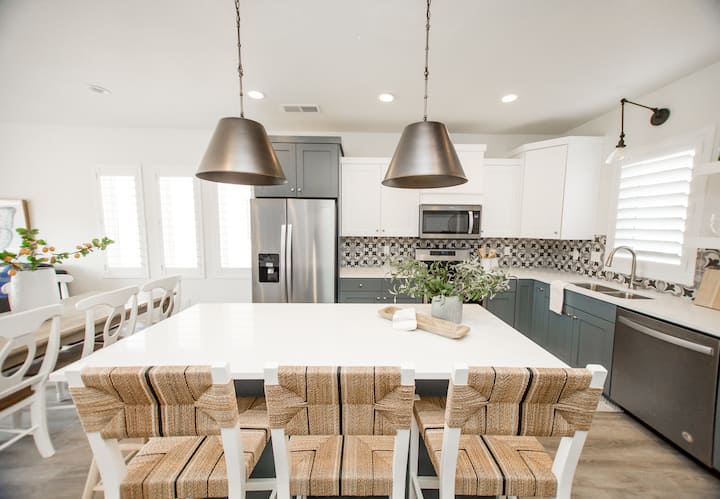 Blue Skies Ahead-  Tranquil Townhome Near Zion - Utah