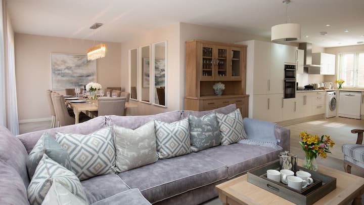 Hawthorn Cottage, Northleach, Cotswolds - Cotswolds