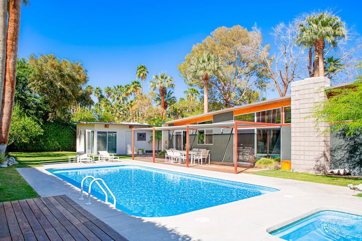 Elegant 5br Mountainview | Private Pool - Palm Springs, CA