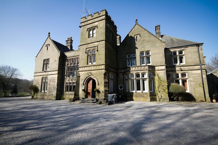 Sandringham Apartment, Hargate Hall - Castleton