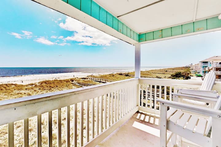 Top-floor Oceanfront | Pool, Deck, Master Views, Easy Beach Access, Parking & More! - Carolina Beach, NC