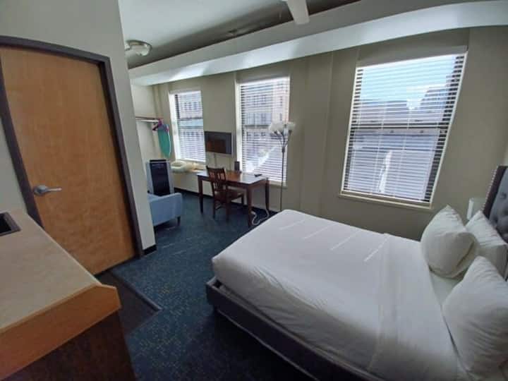 Stylish Affordable Downtown Boston Studio! - Boston, MA