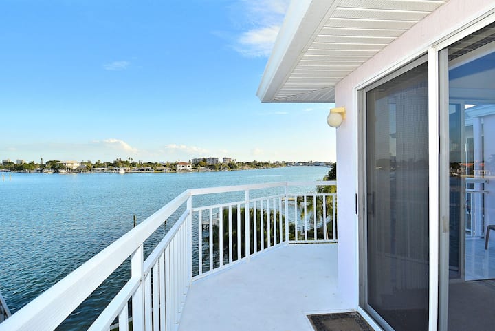 Amadeus 9 -Direct Waterfront In Top Location! - St. Pete Beach, FL