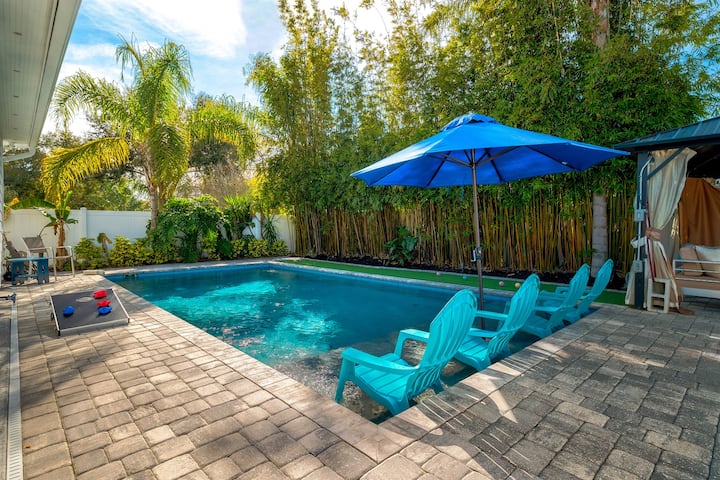 8 Br Compound | 2 Pools, Putting Green + Game Room - Ponte Vedra Beach, FL