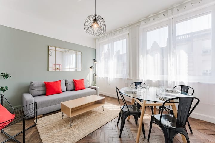 Appartement 2 Chambres Avec Parking, Proche Métro - Lille