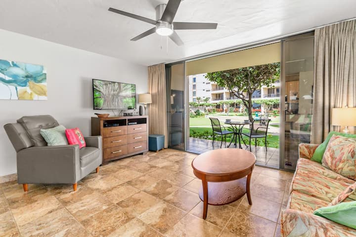 Ground Floor Steps From Beach With Heated Pool - Hawaii