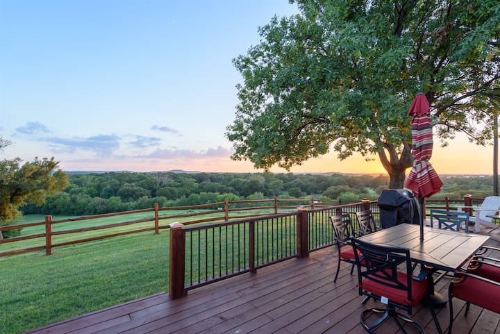 Secluded Retreat With Hot Tub - Corinth, TX