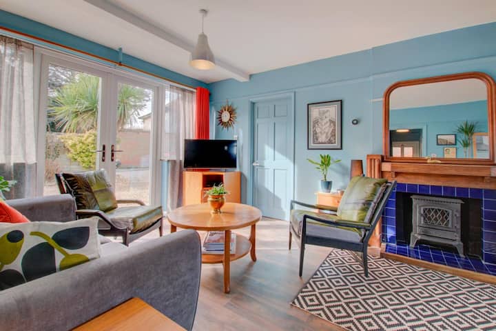 2 Bed In Felixstowe (Oc-hideo) - Felixstowe