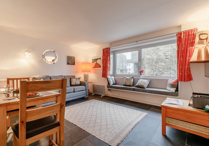 1 St Nicholas Court - St Ives