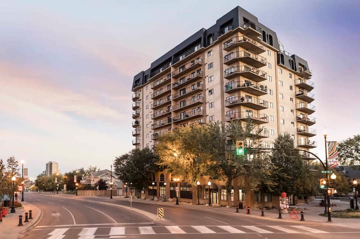 Obasa Suites @ The Broadway - Saskatoon