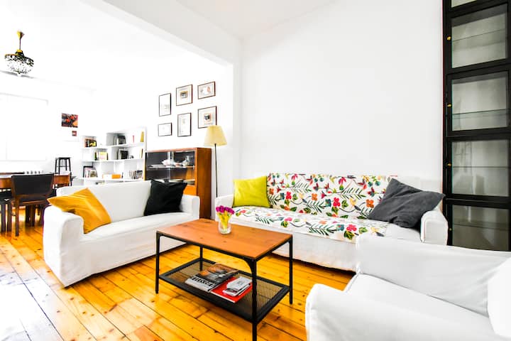 Prime Spot - 2br -1.5bth - Next To Nevsky Church - Sofia