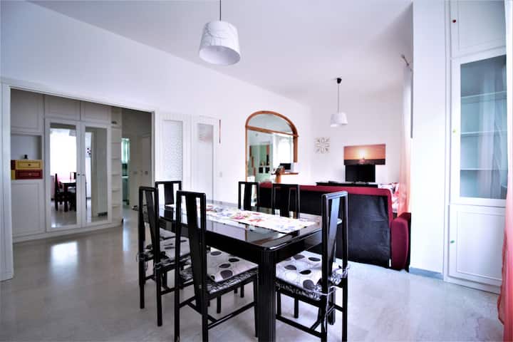 Holidaycasa Silvia - Confortevole In Pieno Centro - Sperlonga