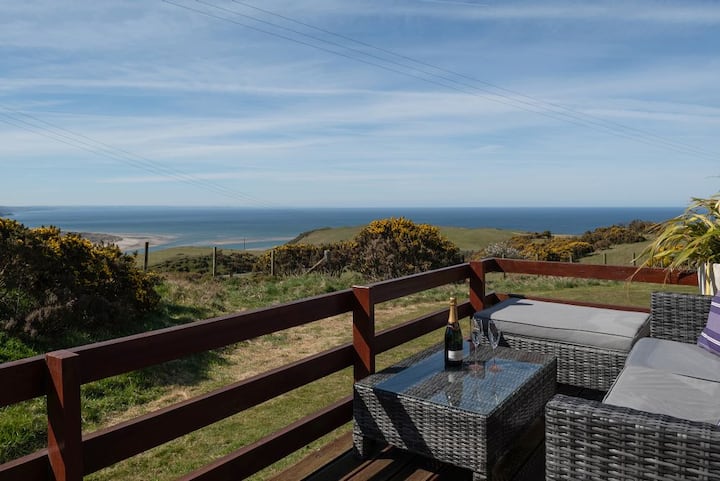The Sea Shack, Sea Views, Sleeps 4, Aberdovey - Snowdonia National Park
