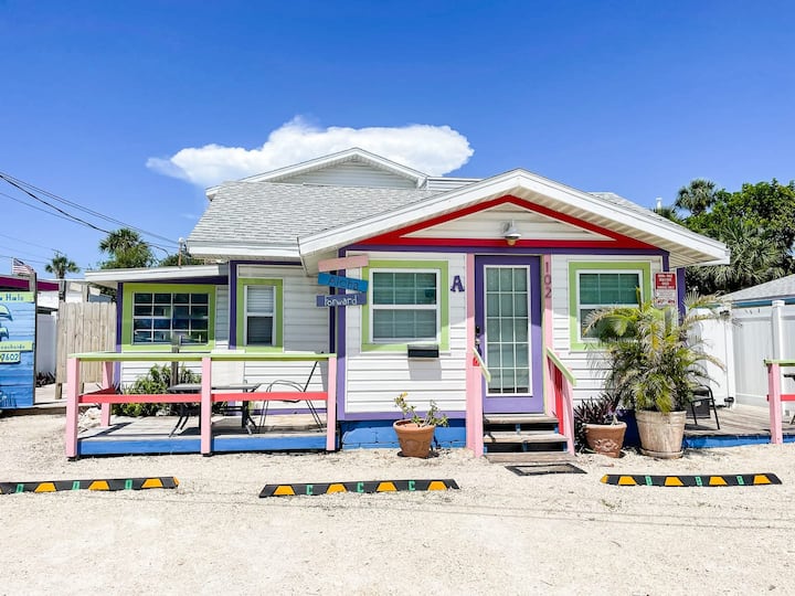 One Block To Beach - Ohana Hale Beachside 2 Br - Bradenton Beach, FL