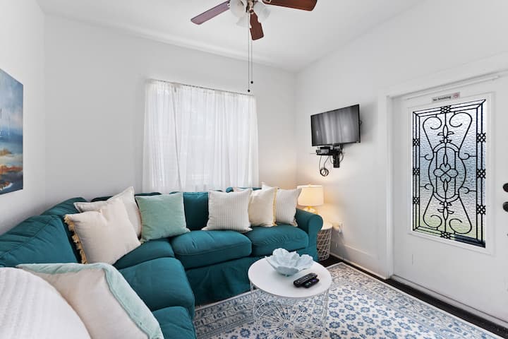 1/1 1st Floor Apartment In Downtown, Historic Nsb. - New Smyrna Beach, FL