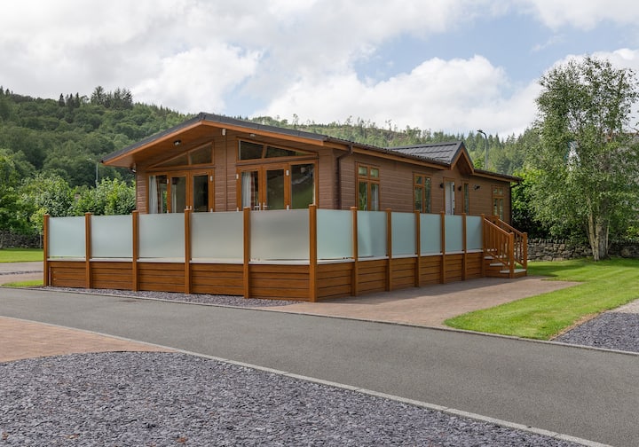 Llyn Dinas Lodge - Snowdonia National Park