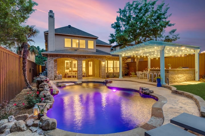 Chic Urban Oasis - Dallas, TX