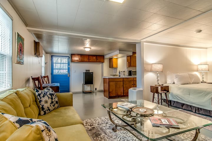 The Berrywood - Walkable Studio In East Nashville - Old Hickory Lake, TN